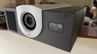 Runco RS-1100 Ultra 1920 x 1080 Projector (with extra lamp). | eBay