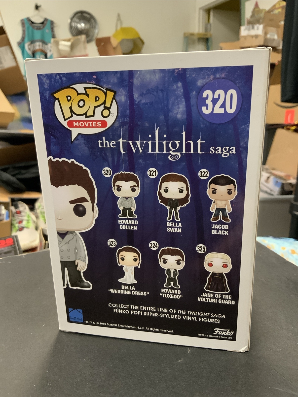 Funko Pop! Vinyl: Twilight - Edward Cullen (Vampire Mode) - Barnes and ...