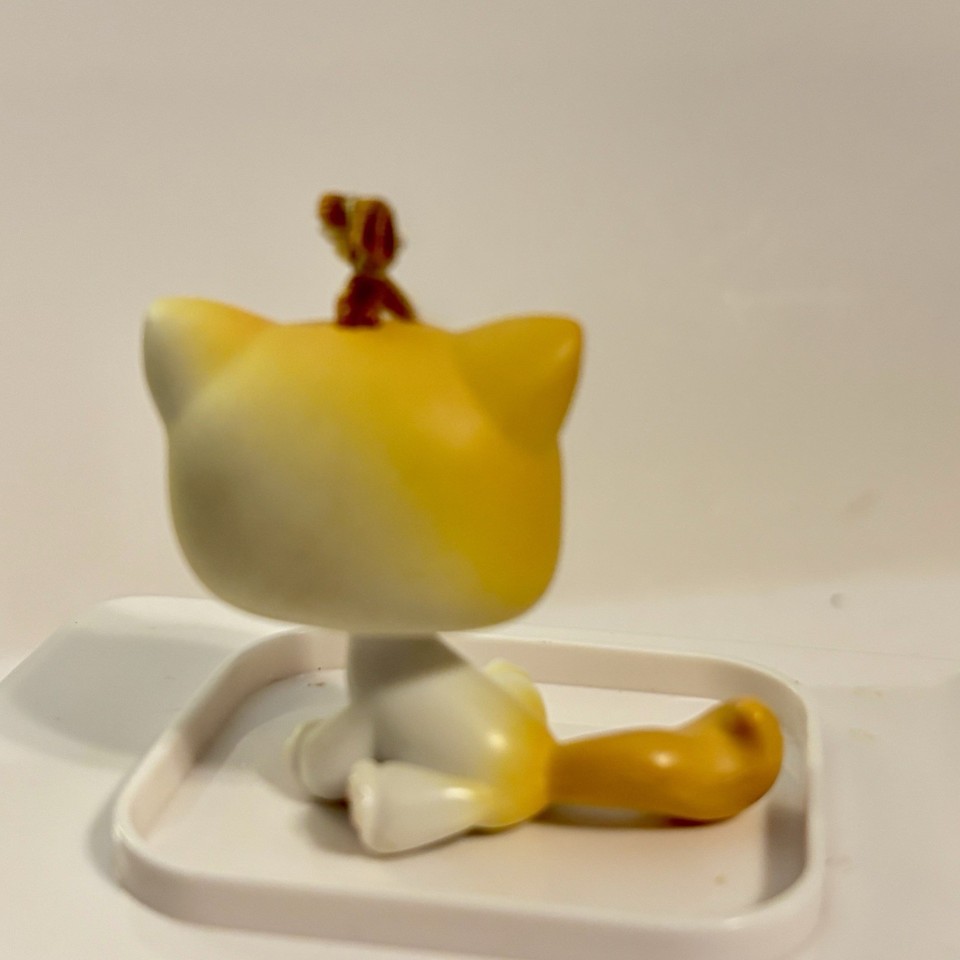 LPS CAT #42 Littlest Pet Shop Hasbro LPS Real Hair Yellow White Cat ...