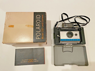 Vintage Polaroid Land Camera (Model 210) With Original Box, Packaging ...