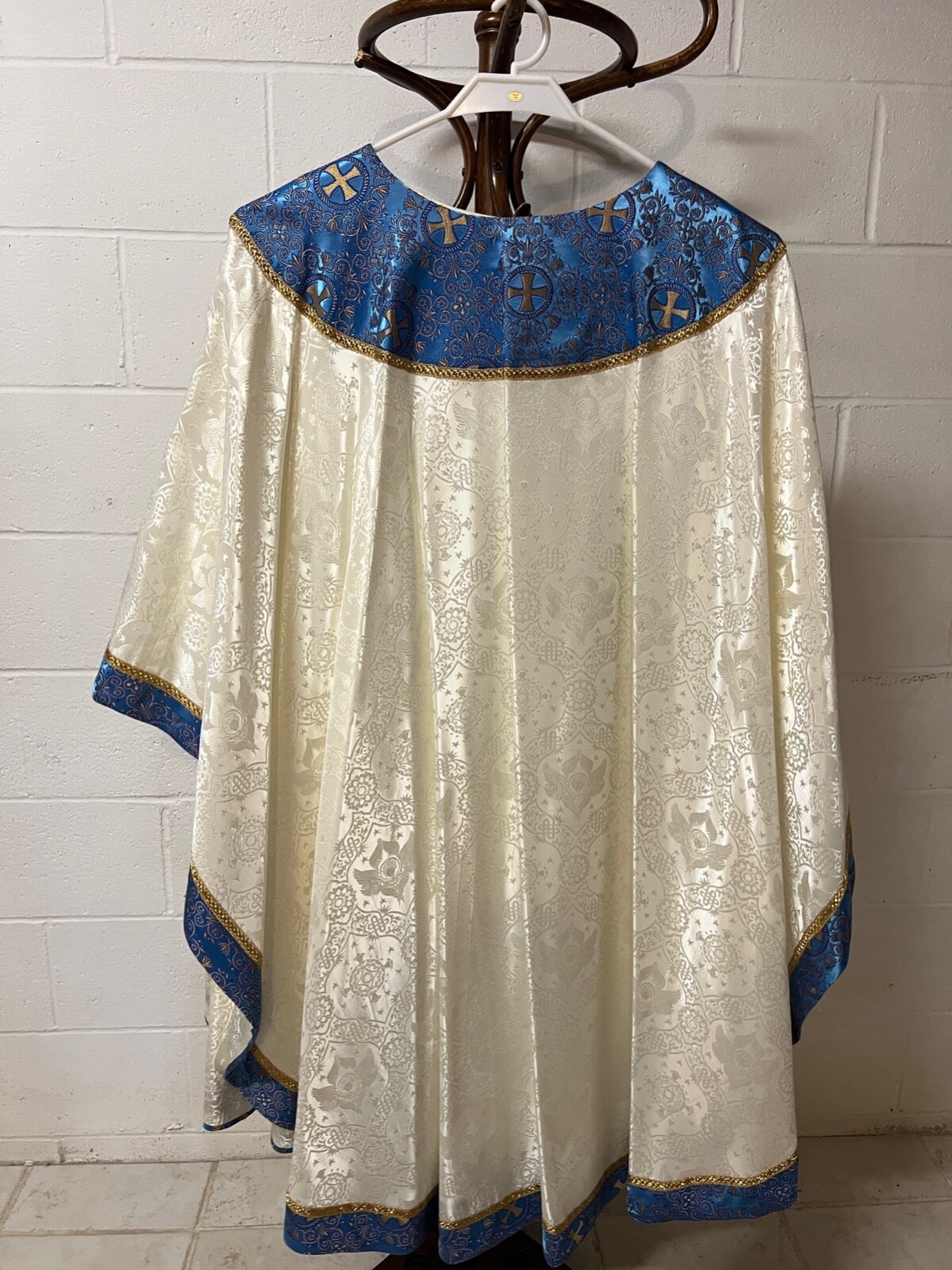 Beautiful handmade "Queen of Angels" Vestment Chasuble and Stole | eBay