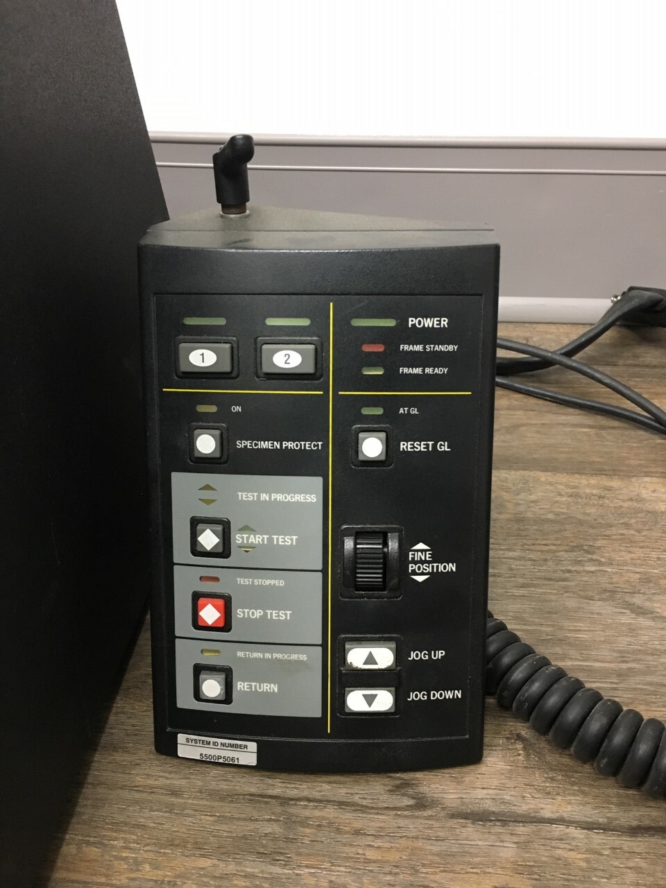 Instron 5500 Electronic Testing System for sale online | eBay