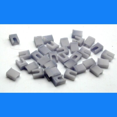 WIRE RETAINERS FOR PC BOARDS (QUANTITY 30) RESIN ATLAS ATHEARN BACHMANN ...