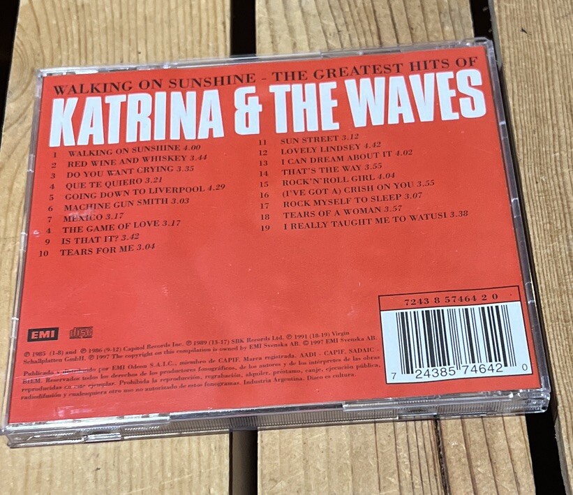 Walking on Sunshine: The Greatest Hits of Katrina & the Waves CD ...