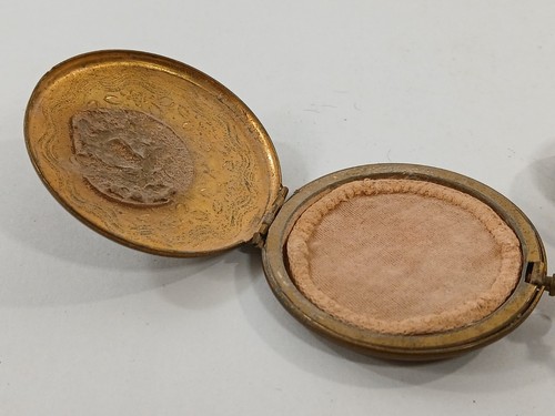 Vintage Makeup Compacts Lot Of 3 See Description | eBay
