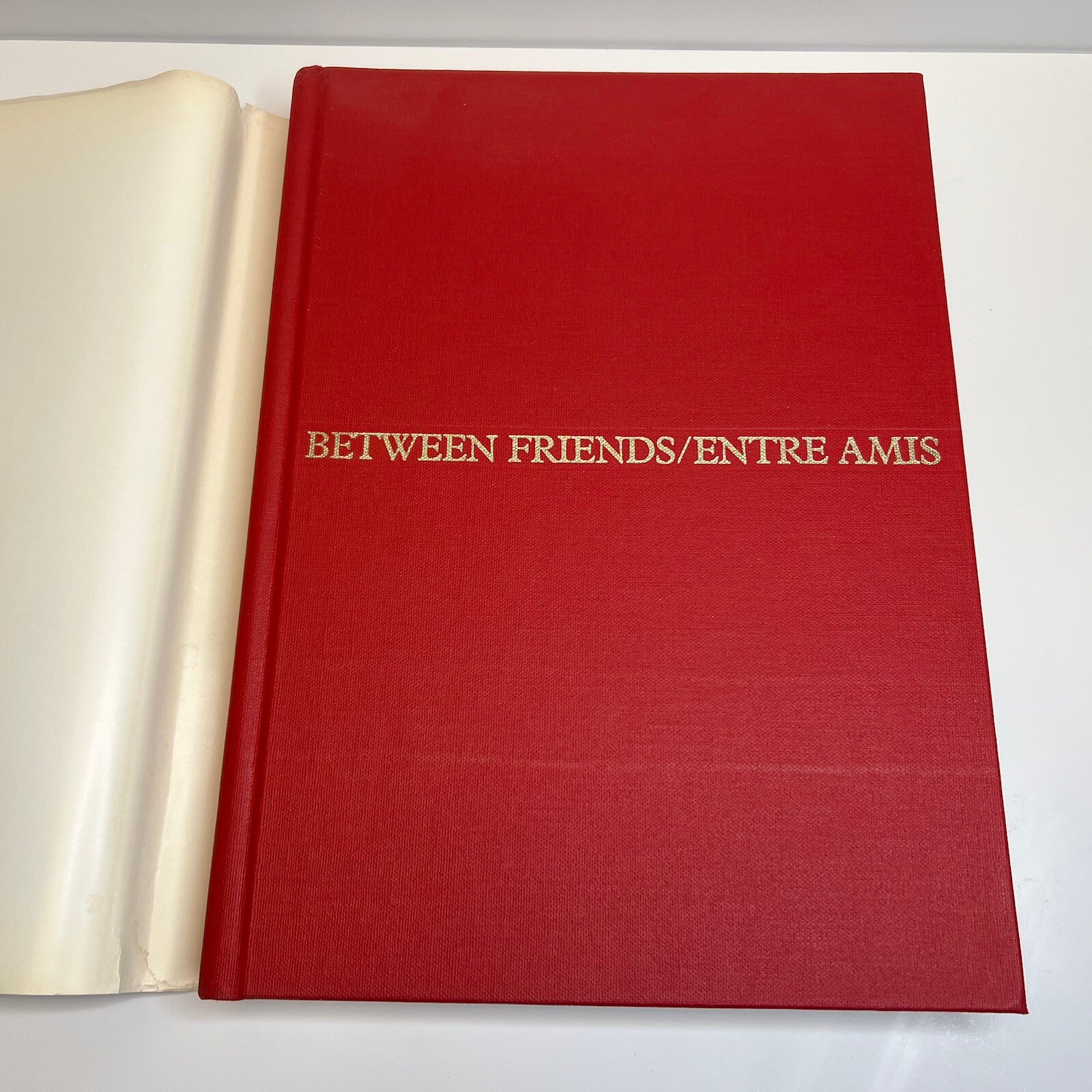 Between Friends Entre Amis McClelland & Stewart 2001 Hardcover First ...