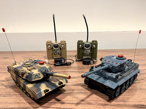 RC Laser Battle Tank Set - 2 Tanks Included in Great Working Condition ...