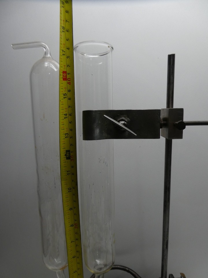 VINTAGE SCIENTIFIC GLASSWARE GLASS JAR LABORATORY CHEMIST BOTTLE ON ...