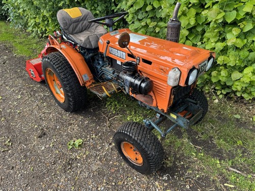 Kubota B5100 Compact Tractor Good Working Order. Mower Mini Tractor ...