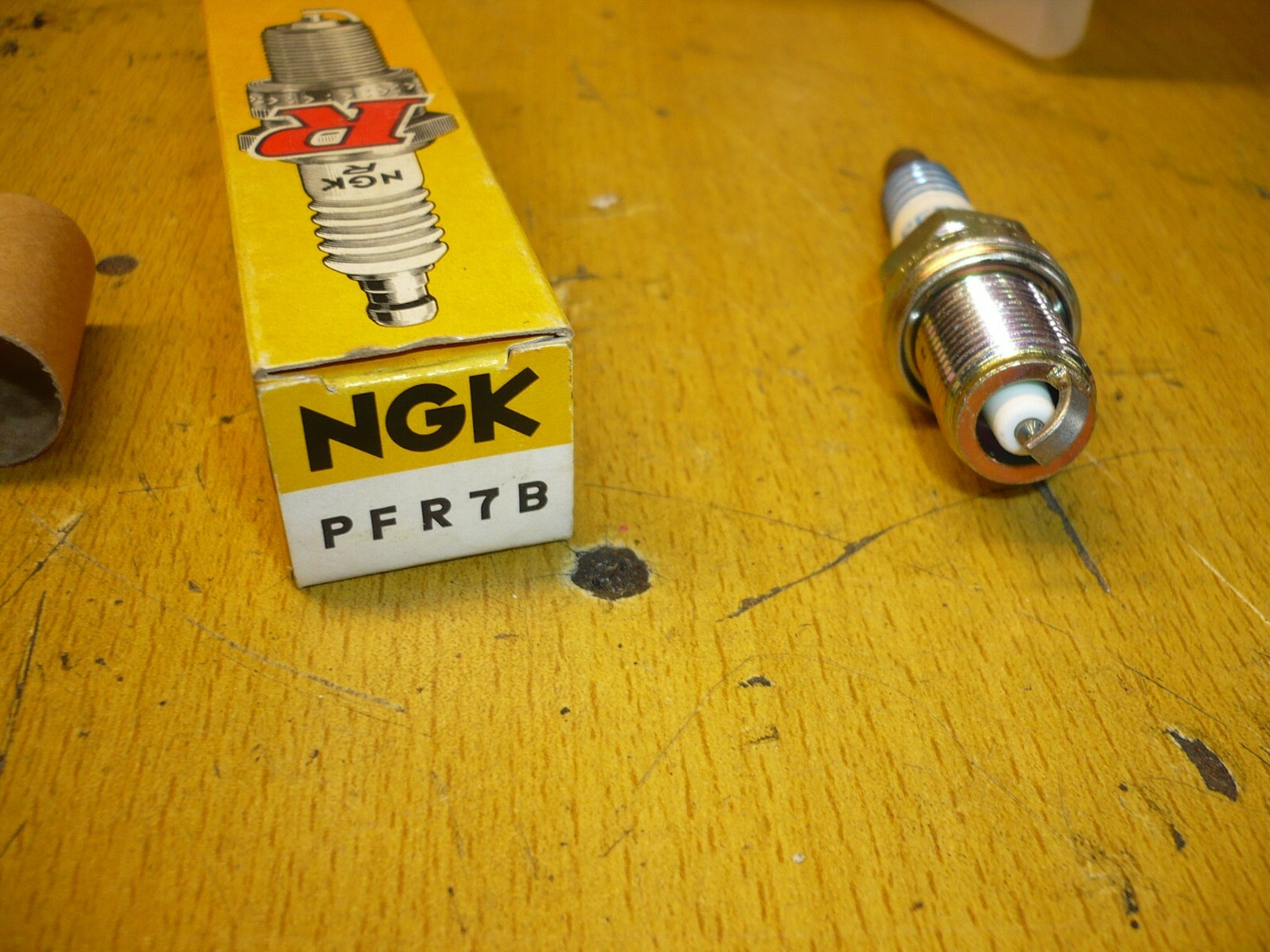 bougie NGK Spark Plug PFR7B | eBay
