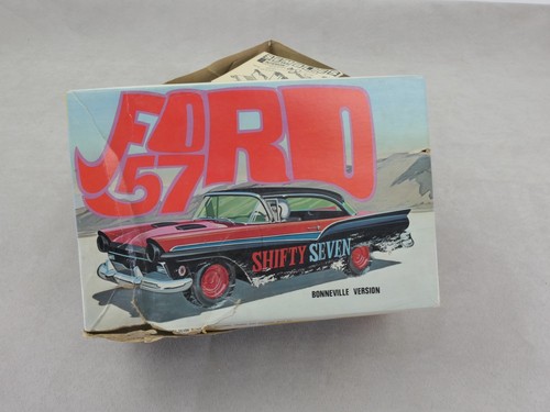 AMT 57 Ford Fairlane T285 Vintage 1/25 Bonneville Model Open Box ...