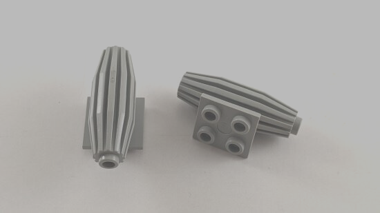 2X LEGO 4229 ENGINE Ribbed Strakes Old Light Gray 2x2 Thin Top Plate ...