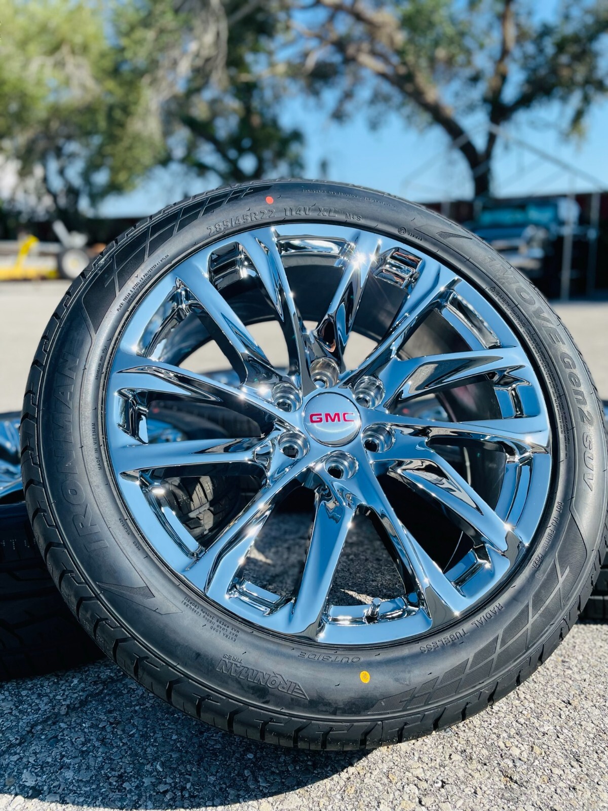 Chrome GMC Sierra Yukon Wheels Rims Tires Factory 22" Size Chevy ...