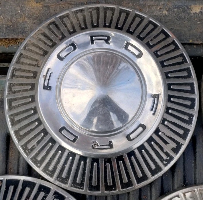 1965-1968 Ford 10.5" Hubcaps Set Of 4 Galaxie LTD Police Truck Bronco ...