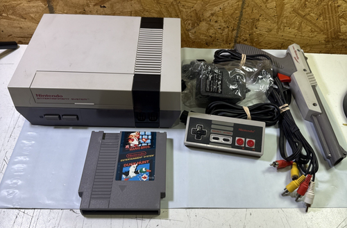 Nintendo NES With Mario Duck Hunt 1 Controller Zapper NEW 72 PIN ...