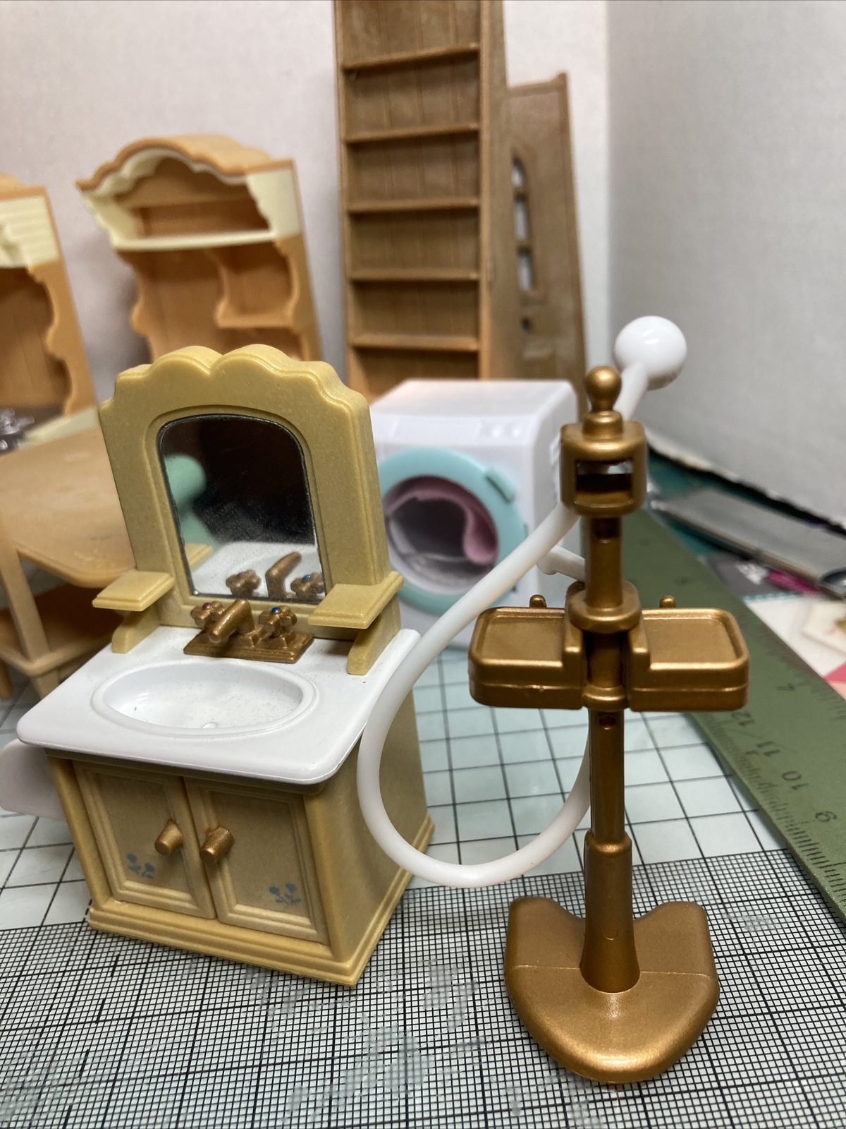 Doll Furniture Set calico critter other Table Kitchen Shelf Critter | eBay