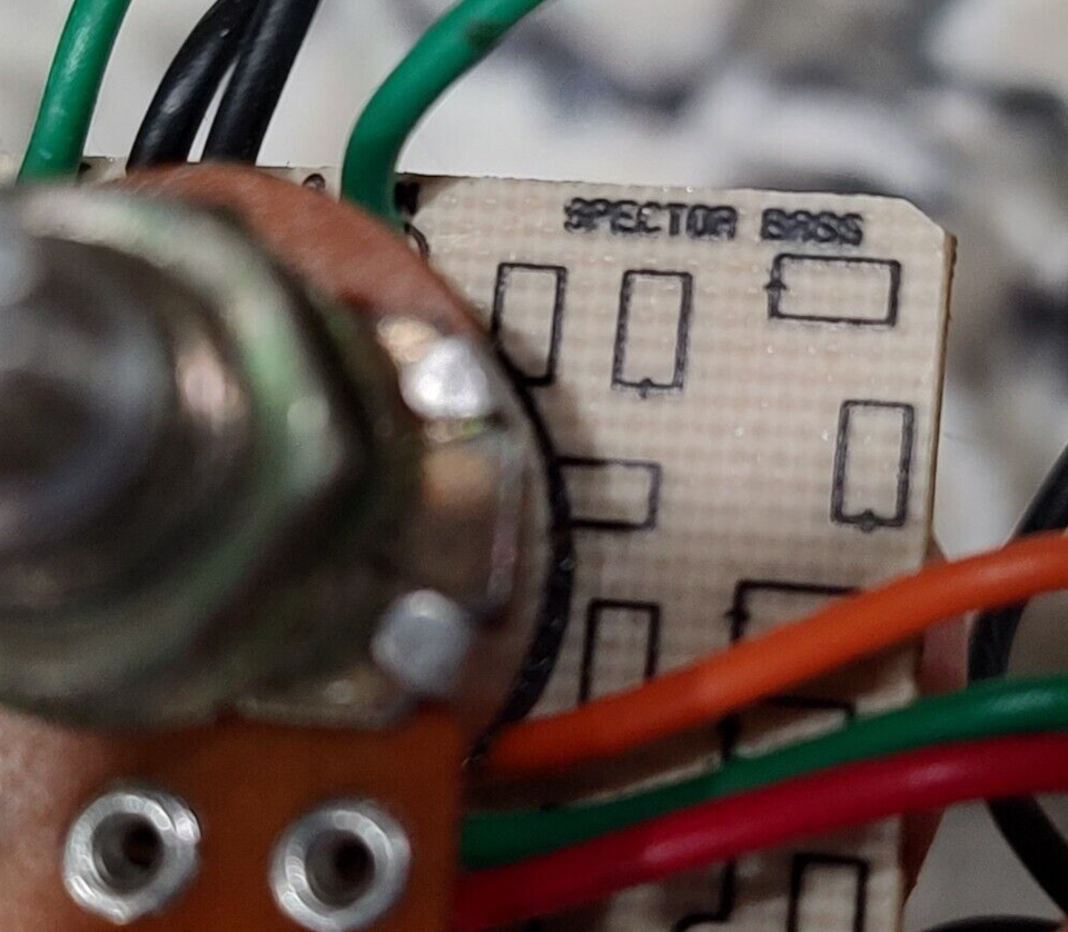 SPECTOR BASS ACTIVE ELECTRONICS - POTS + CIRCUIT BOARD OUT OF A CORT C5 ...