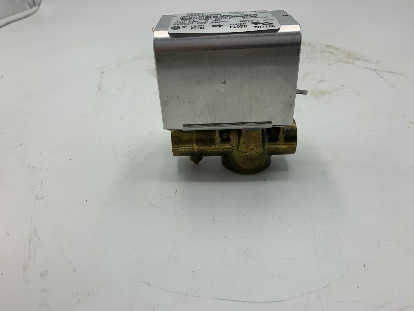 Staefa Control V691C0307EA00 Valve, Hot Water, 1/2NPT MOPD 25 PSI 24V ...