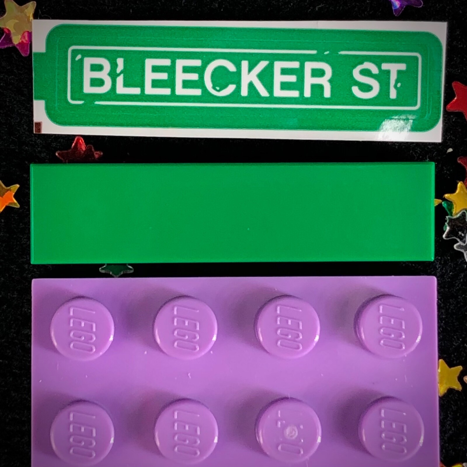 NEW LEGO Green Bleecker Street Sign 76108 Sticker 1x4 Tile | eBay