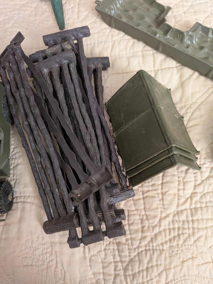 Marx Toy Army Soldiers Vintage Assorted Plastic Figures Figurines ...