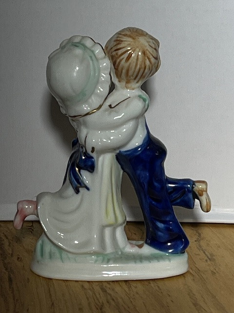 HAND PAINTED PORCELAIN BOY HUGGING GIRL FIGURINE | eBay