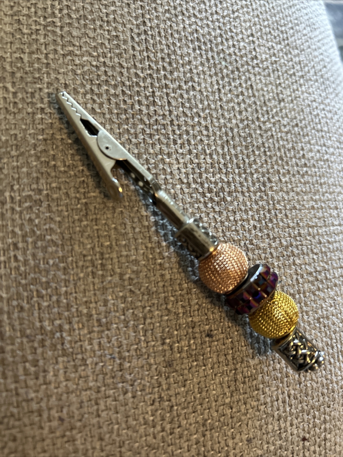 Whimsical Bracelet Holder Roach Clip Card Holder Alligator Clasp | eBay