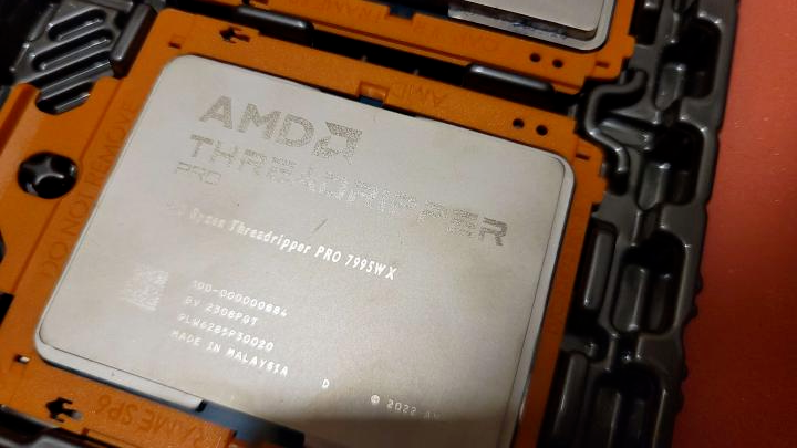 AMD Ryzen Threadripper PRO 7995WX Processor (5.1 GHz, 96 Cores, Socket ...