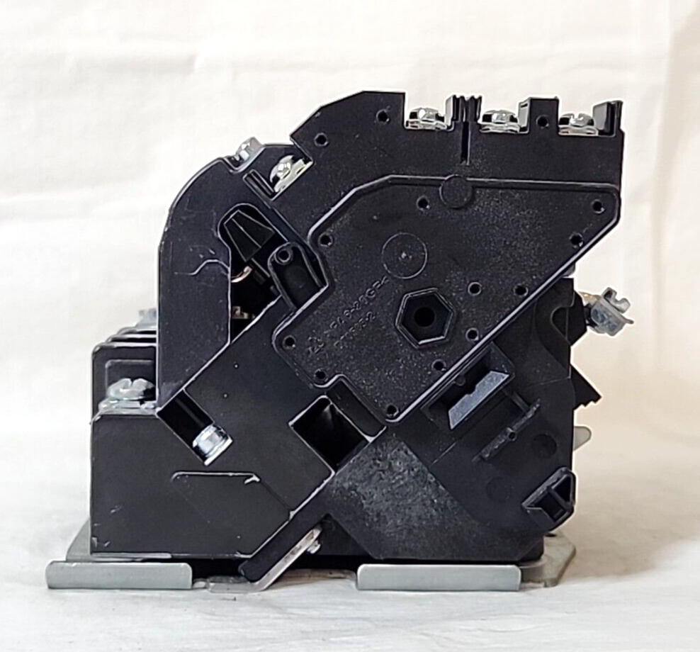 Siemens 14DU†32A* Contactor Nema Size 1, Siemens 49AB31 & 49AB11 *Used ...