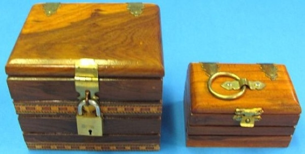 MAGIC TRICK & ILLUSION - DOUBLE LOCKED CHEST MYSTERY ( DECORATIVE ...