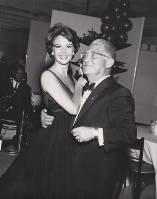 Natalie Wood + Abe Lastfogel (1959) ⭐ Signed Autograph Murray Garret ...