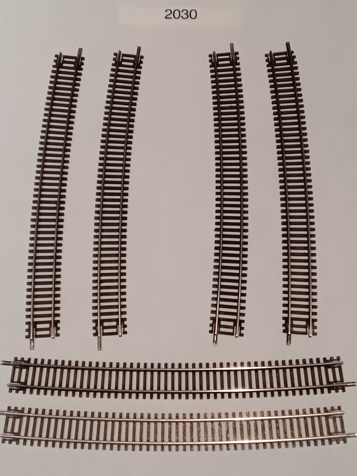 Atlas #2030 N Scale Code 55 30.609" Radius Curved Track (6 Pack) - Free ...