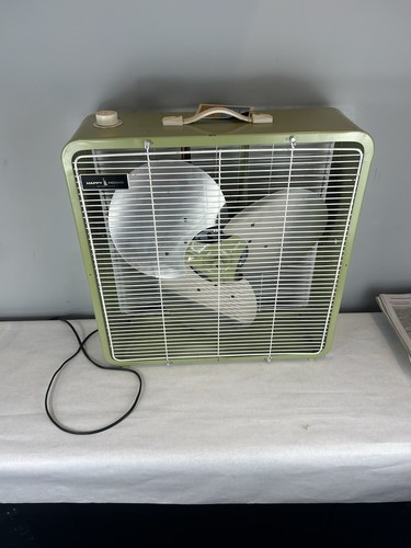 Happy Home Avocado Green 20" Box Fan Vintage McGraw Edison Tested Works ...