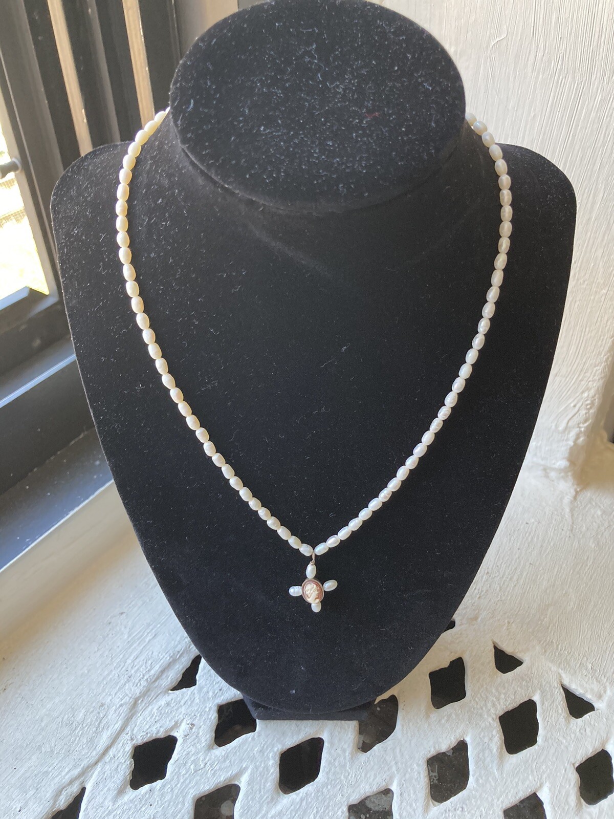 Vintage Bettina Duncan Pearl Cross Victorian Cameo Pe… - Gem