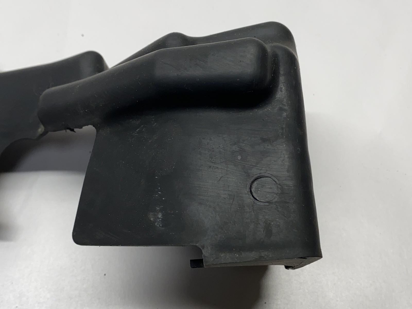 Chevrolet Camaro 2017 intercooler air guide duct channel 23507394 ...