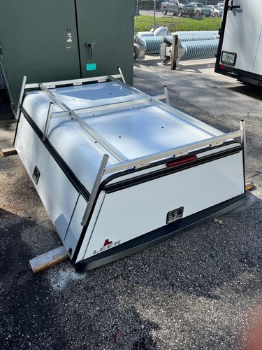 GREAT CONDITION Chevy Colorado Truck Extended Cab Cap | eBay