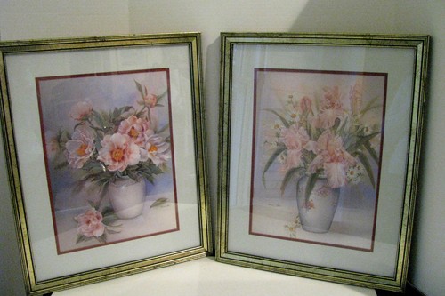 A Pair of Anna Chen Signed Framed Floral Prints In Nicely Matted Glass ...