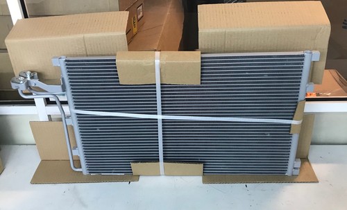 CONDENSADOR VOLVO S40 2.4i 2.5 T - OE: 30647931 / 30661957 / 31332302 ...