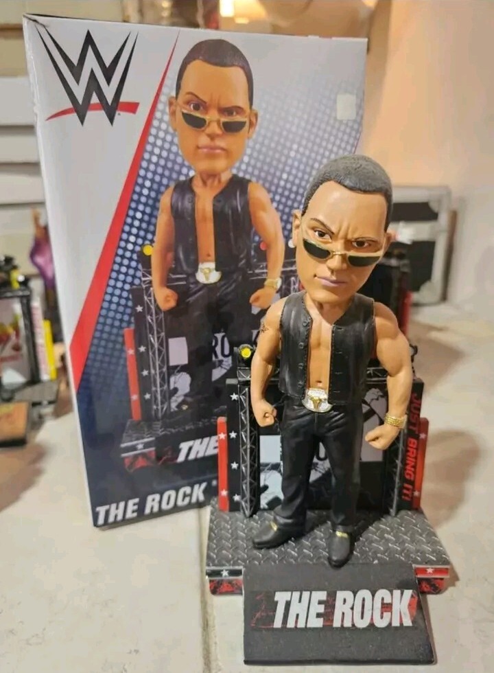 The Rock Foco Bobblehead WWE Wrestling Dwayne Johnson Final Boss With ...