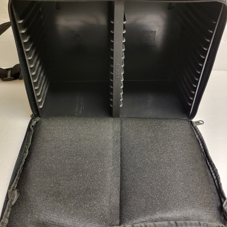 Gemini 30 CD Compact Disc Case Carry Bag Soft Side Just like case Logic ...