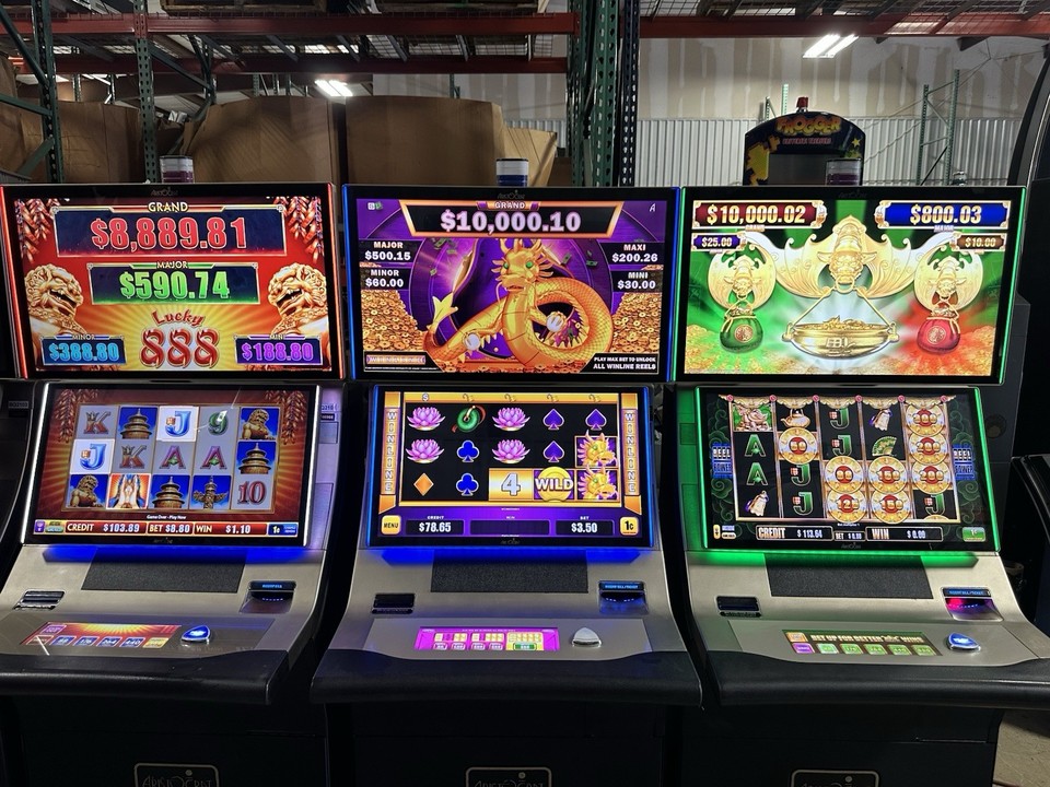 Aristocrat Slot Machine Helix + Assorted Titles | eBay