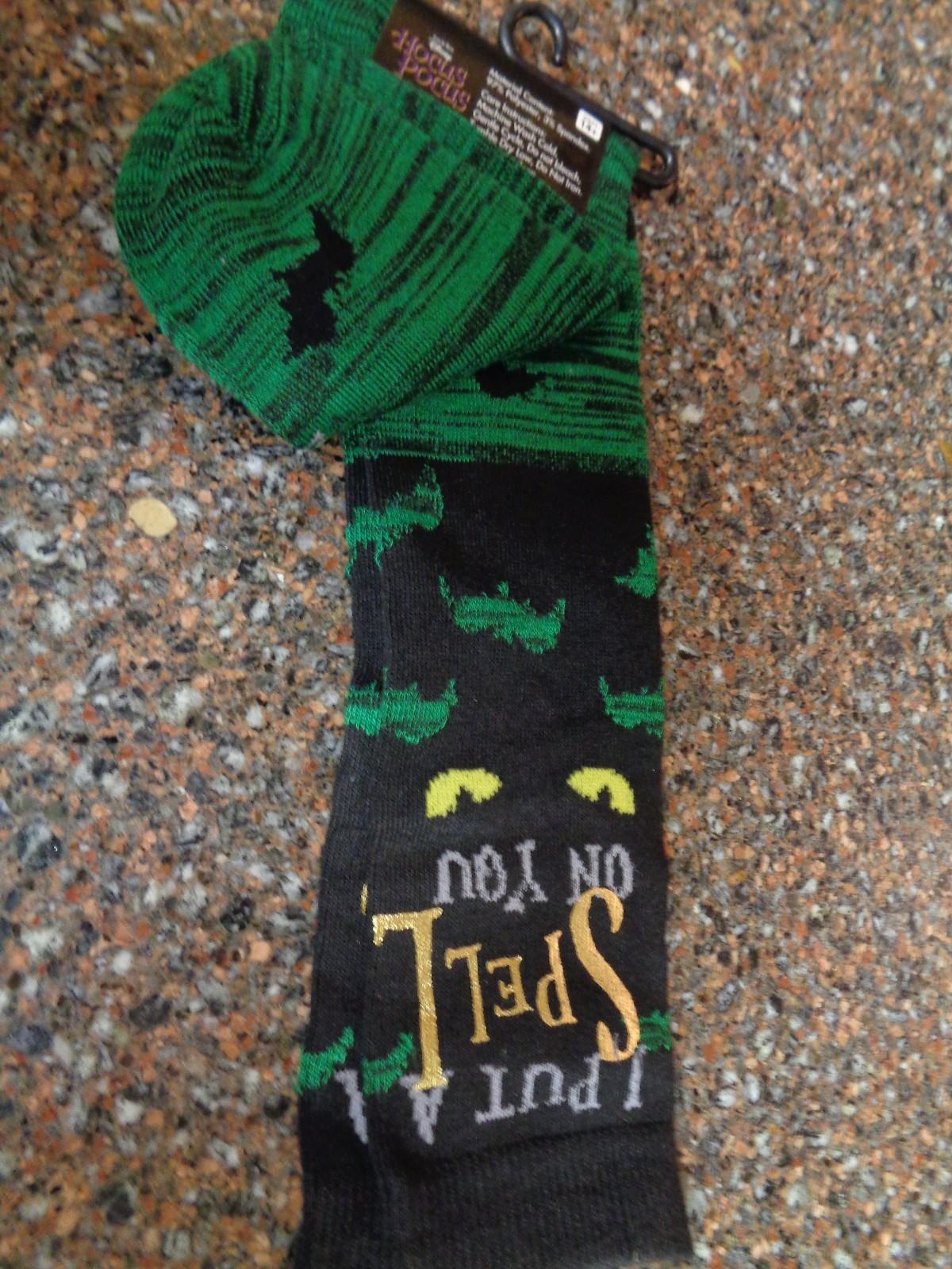 Hocus Pocus "I Put A Spell on You" Knee high Socks Sizes 9-11 Adult NWT ...