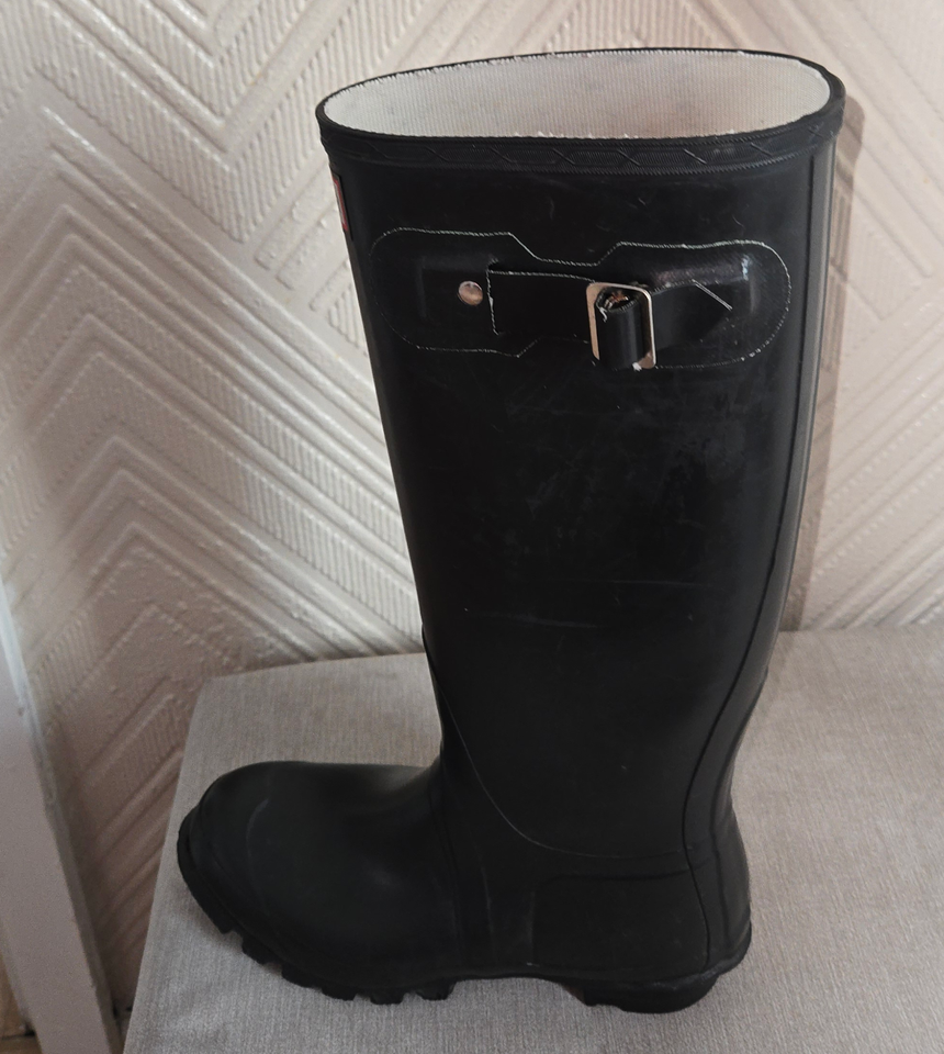Hunter Wellington Boots Black Garden Shoes Rubber Old Queen Royal ...