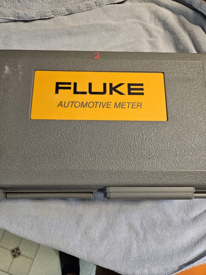 Fluke 88 Automotive Meter: w/ Hard Case, Leads, Manuals, and ...