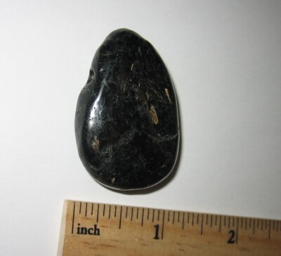1.55" POLISHED RARE! AUTHENTIC DRILLED NUUMMITE STONE PENDANT GREENLAND ...