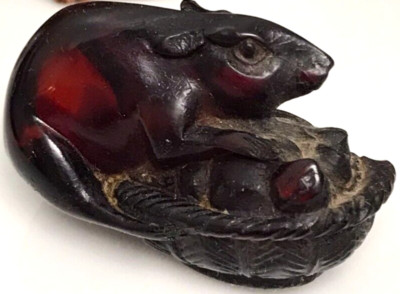 Netsuke - Vintage Japanese Amber Netsuke