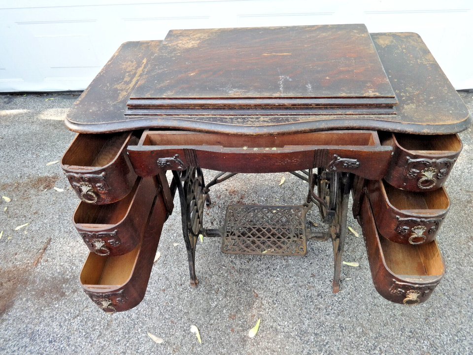 1900's Antique Minnesota Treadle Sewing Machine with 7 Drawer Cabinet ...