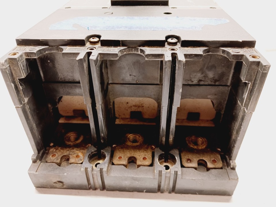 GE 800 Amp Circuit Breaker With 800 Amp Plug 600 VAC 3 Pole ...