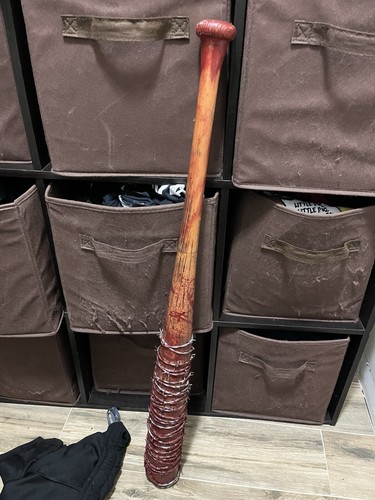 The Walking Dead Negan's Barbed Wire Baseball Bat "Lucille" | eBay