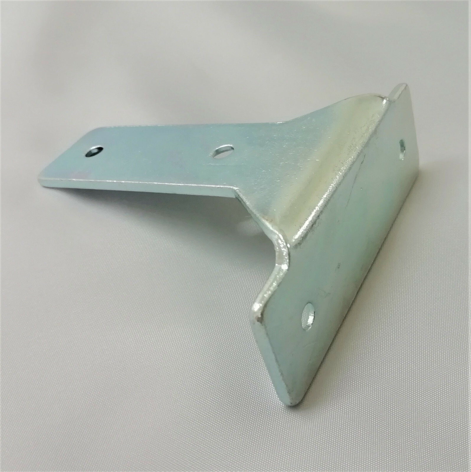 L and T ANGLE BRACKETS for Pelmet Boards or Shelves Very Strong, Zinc ...