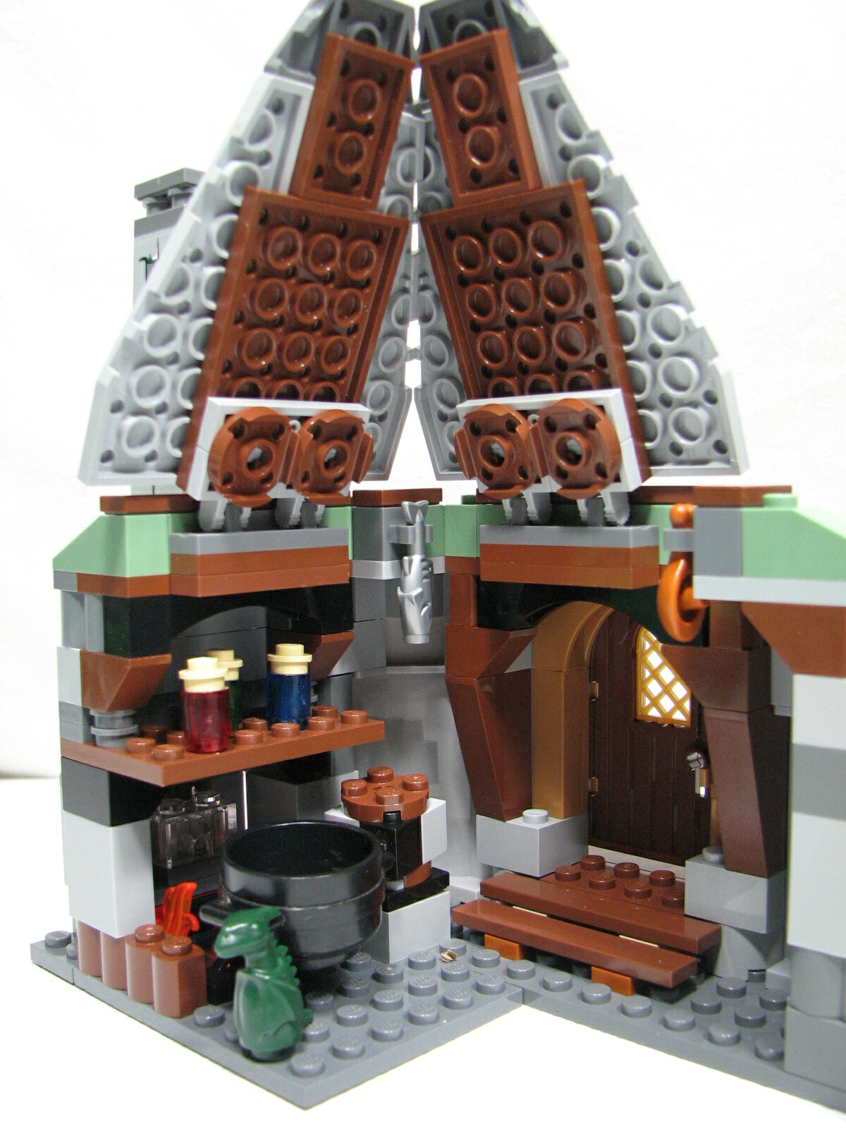Lego Harry Potter 4738 Hagrid's Hut Third Edition 4 Minifigures and ...